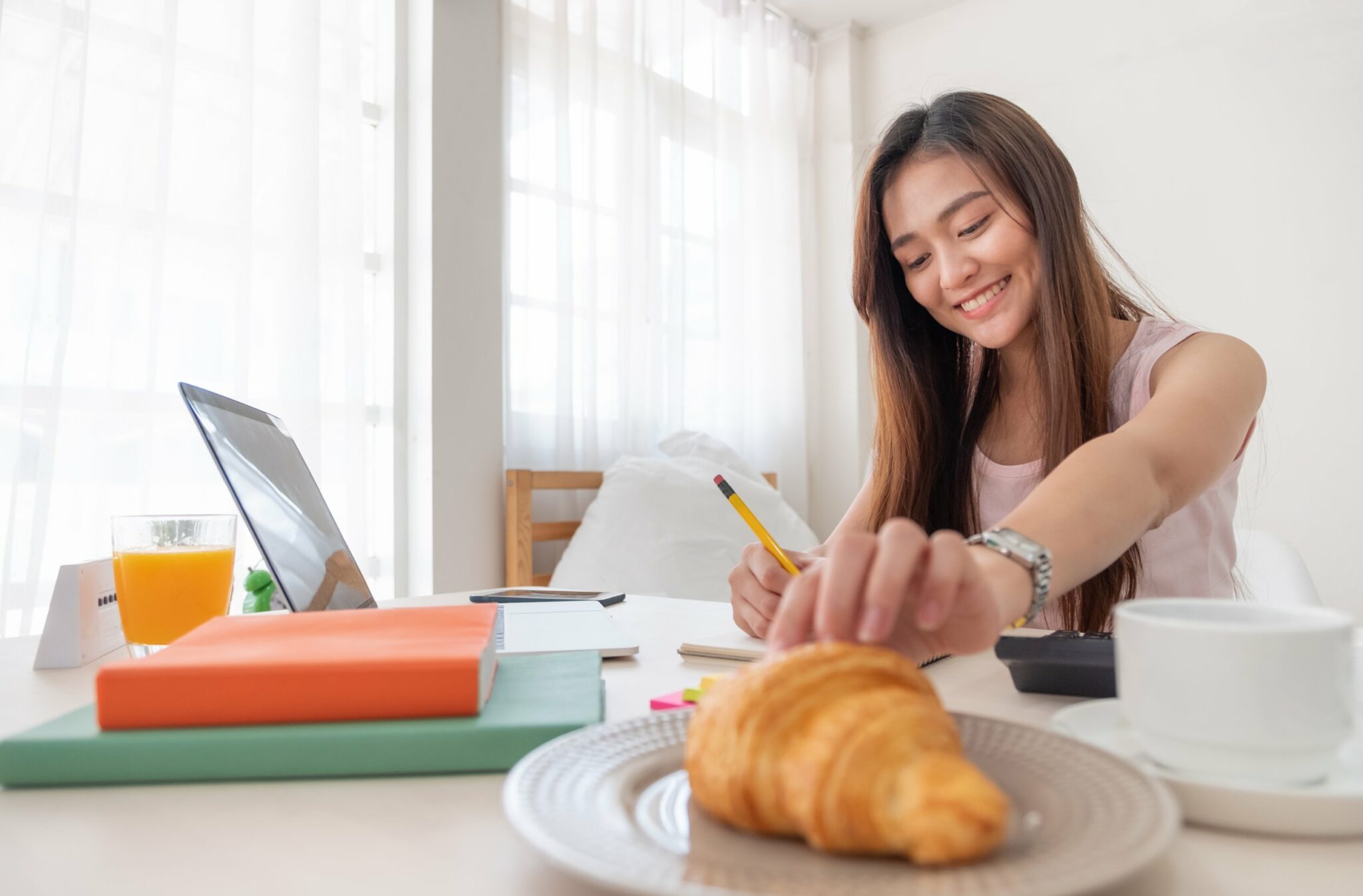 Short breaks at work improve employees’ well-being - HRM Asia