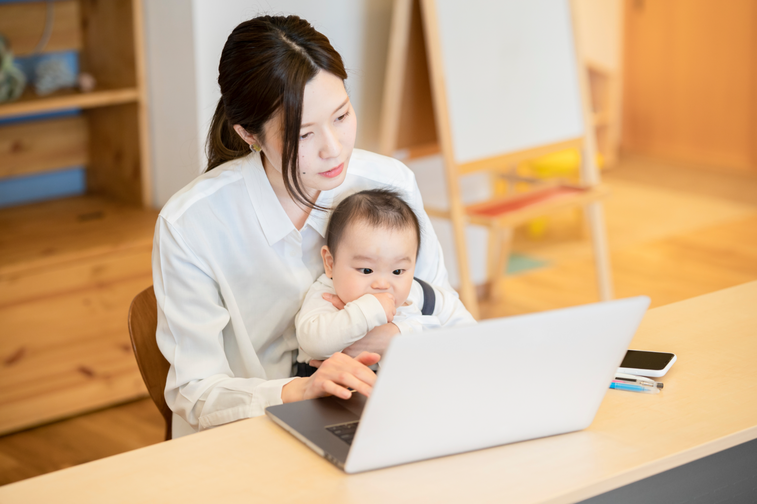 Six opportunities to make new parents feel welcome back at work - HRM Asia