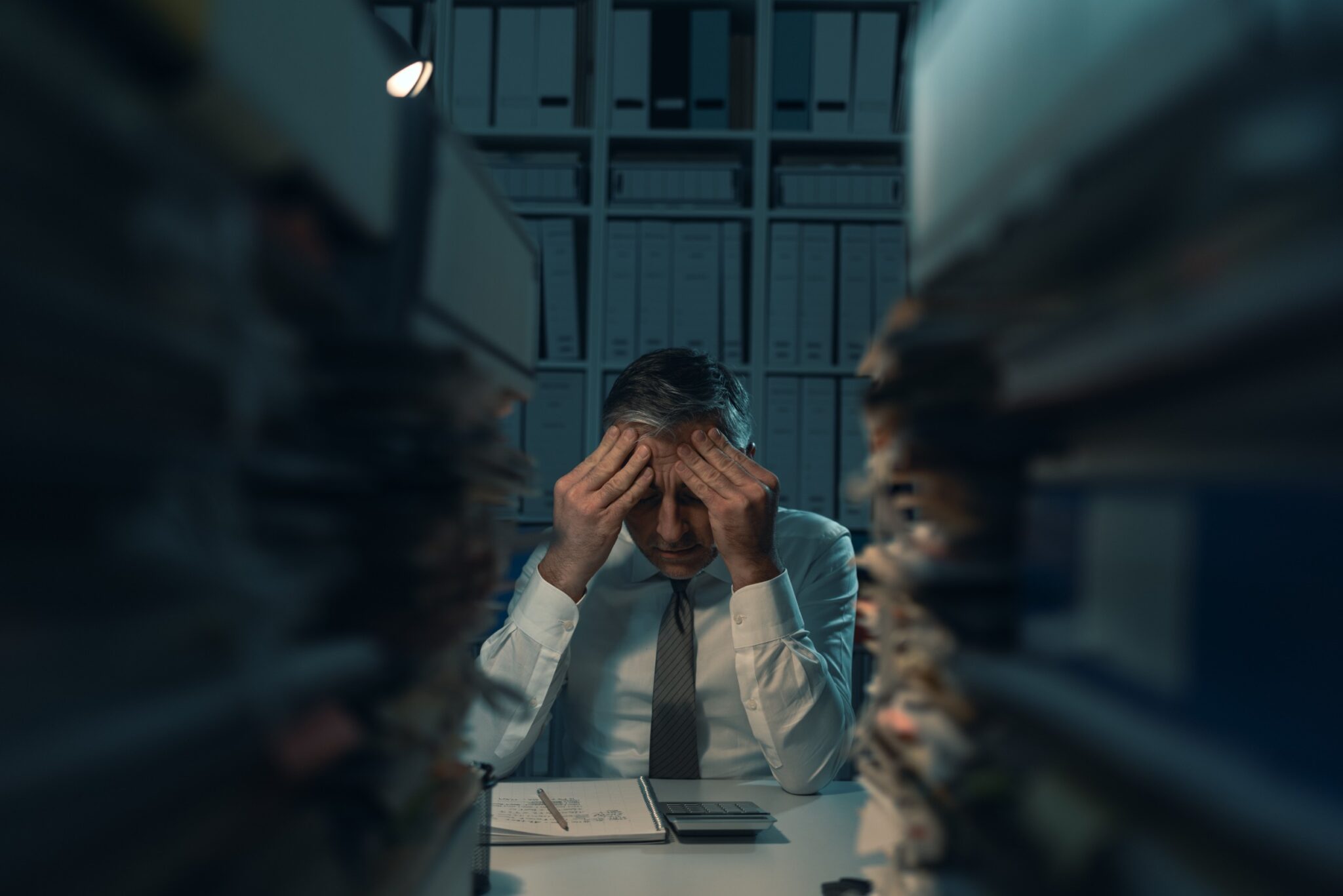 More employees in Singapore feel alone and isolated at work | HRM Asia ...