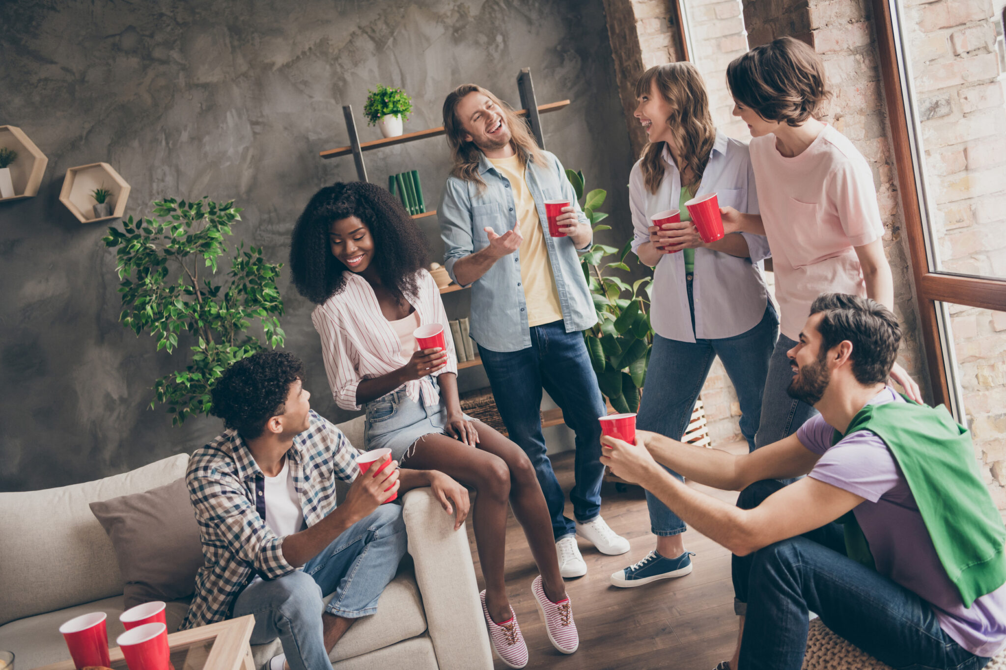 After-work socials may not boost everyone’s morale, study finds - HRM Asia